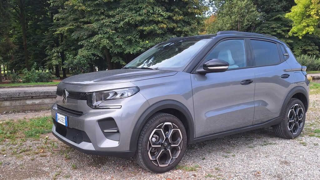 Nuova Citroën c3 2023: crossover compatta con spazio aumentato e motore ...